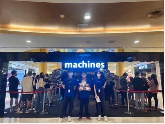 machines在Sunway Pyramid举办iPhone 14取货活动，预购iPhone 14系列者可得优惠券、免费电影票等赠品 ...